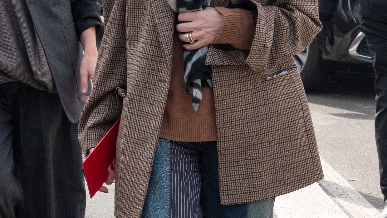 Patchwork spijkerbroeken in de streetstyle mode. Chic of hip(pie)?